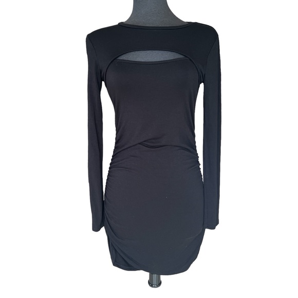 antistar | Dresses | Anistar Keyhole Front Ruched Sides Mini Dress Size ...